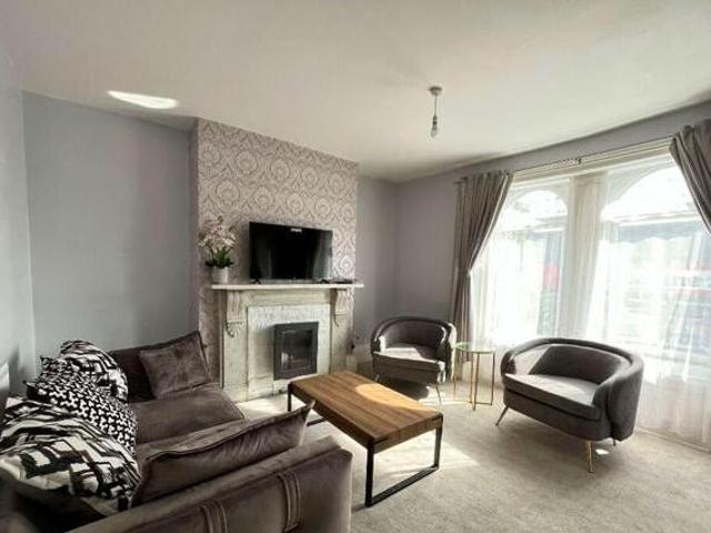 Embankment Road, Plymouth, 1 Bedroom Terraced