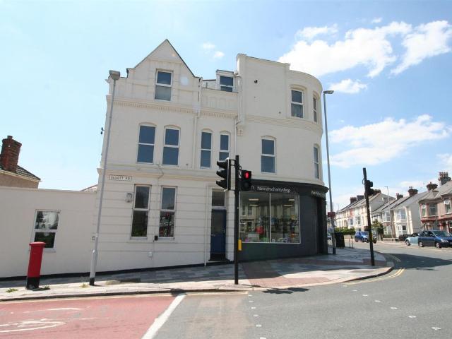Embankment Road, Prince Rock, Plymouth PL4, 2 bed flat to rent, £825 pcm | PrimeLocation