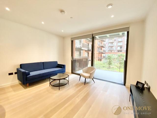 Embassy Garden, Nine Elms SW11, 1 bed flat to rent, £3,100 pcm | PrimeLocation