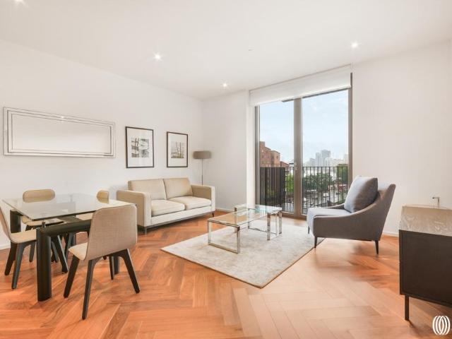 Embassy Gardens London SW11 2 bed apartment to rent £5,092 pcm £1,175 pw