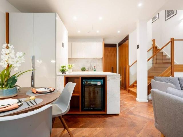 Embassy Gardens, New Mill Road, Nine Elms, London SW11, 2 bed flat to rent, £5,200 pcm | PrimeLocation