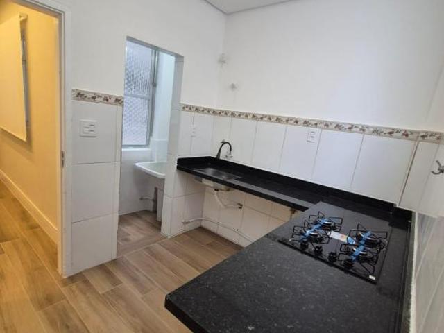 EMBARE APARTAMENTO 02 DORMITORIOS MODERNO NA PRAIA REF 2432