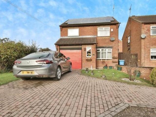Emberton Park, Kingswood, 3 Bedroom Detached