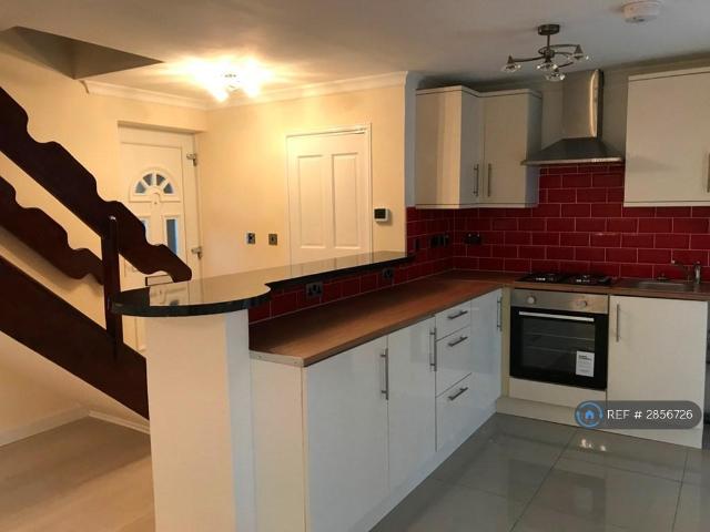 Emerald Close, Beckton, E16 4 bed terraced house to rent £2,595 pcm £599 pw