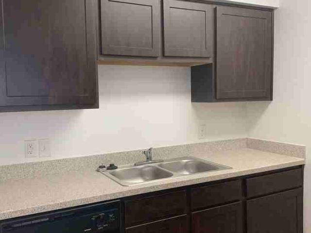Emerald Cove Apartments 2 Bedroom Apartment for Rent at 16700 Kuykendahl Rd, Houston, TX 77068