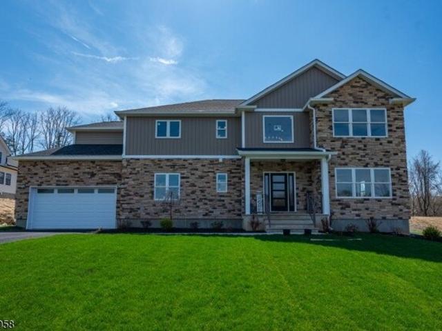 Emerald Dr, Hardyston, Home For Sale