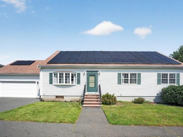 Emerald Dr, Lynn, Home For Sale