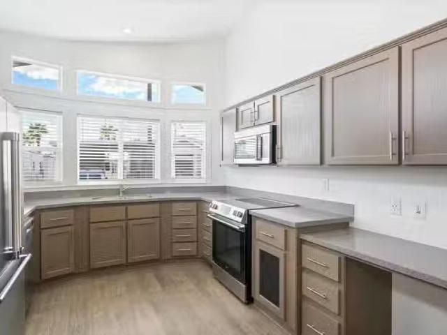 Emerald Drive, Apache Junction, AZ 85119