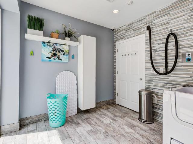 Emerald Gardens 2 Bedroom Apartment for Rent at 2400 Village Rd, Pittsburgh, PA 15205 Fairywood
