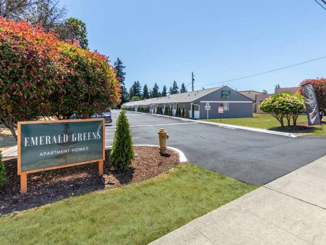 Emerald Greens Apartments