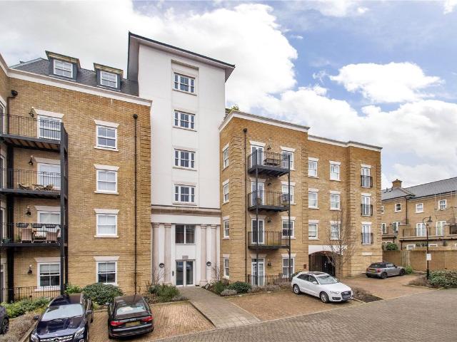 Emerald House, 15 Sovereign Place, Tunbridge Wells TN4, 1 bed flat to rent, £1,400 pcm | PrimeLocation