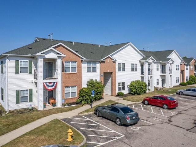 Emerald Lakes 2 Bedroom Apartment for Rent at 2688 Diamond Cut Dr, Beavercreek, OH 45431
