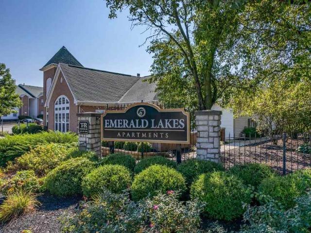 Emerald Lakes 2 Bedroom Apartment for Rent at 2688 Diamond Cut Dr, Beavercreek, OH 45431