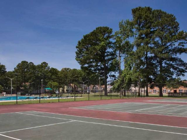 Emerald Point Apartments & Townhomes 2 Bedroom Apartment for Rent at 2100 Westminster Ln, Virginia Beach, VA 23454 Northeast Virginia Beach