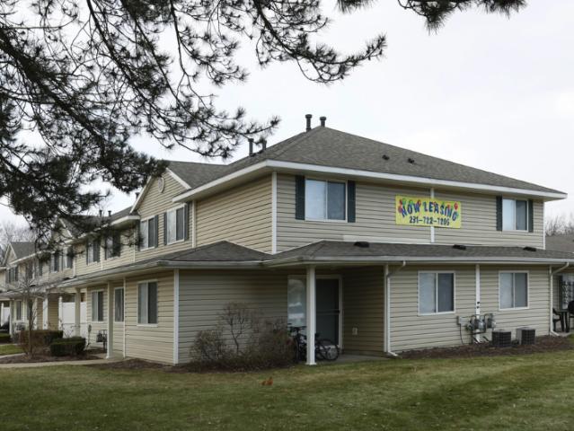 Emerald Pointe Townhomes 2 Bedroom Apartment for Rent at 750 Emerald St Apt G, Muskegon, MI 49442 Angell