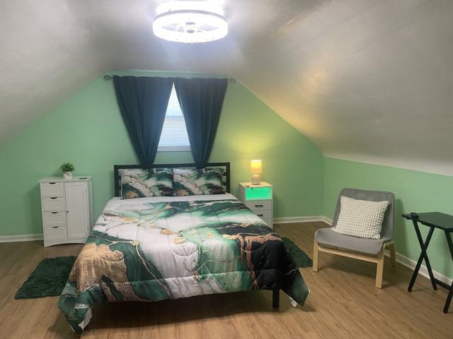 Emerald Private Room