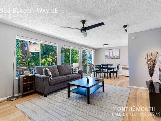 Emerald Retreat on Beacon Way