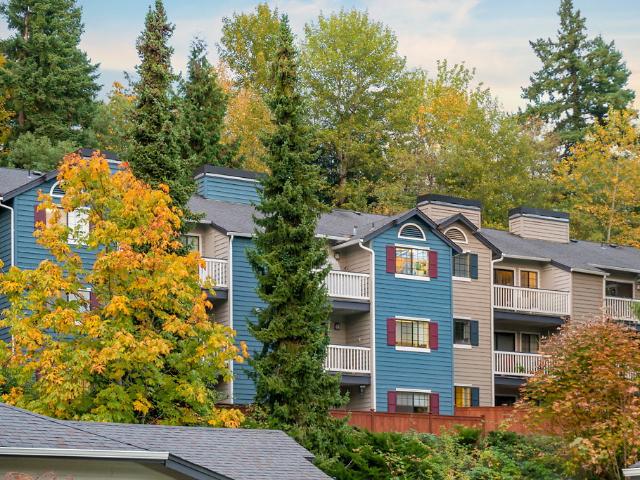 Emerald Ridge