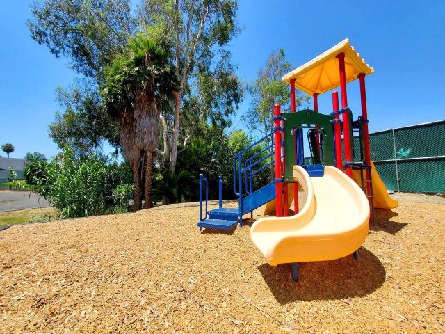 Emerald Vista Apartments 3 Bedroom Apartment for Rent at 246 N Emerald Dr, Vista, CA 92083 Vista