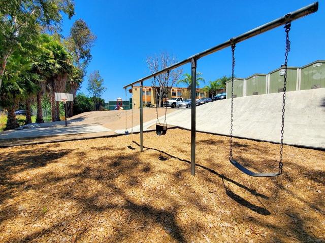 Emerald Vista Apartments 3 Bedroom Apartment for Rent at 246 N Emerald Dr, Vista, CA 92083 Vista