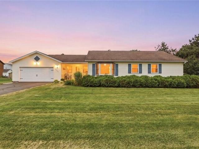 Emerson Rd, Canandaigua, Home For Sale