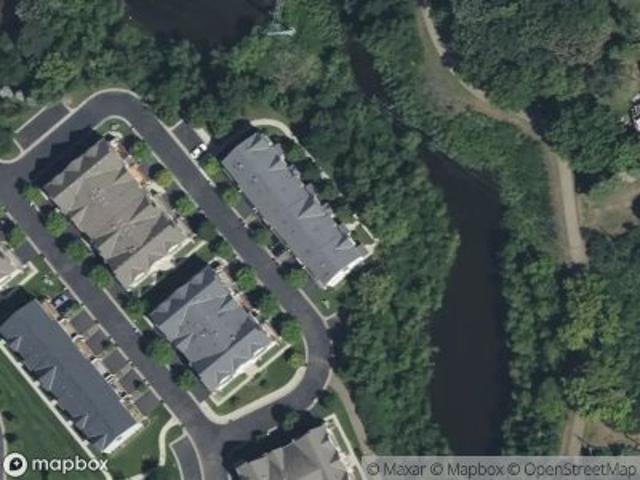 Emery Village Dr N