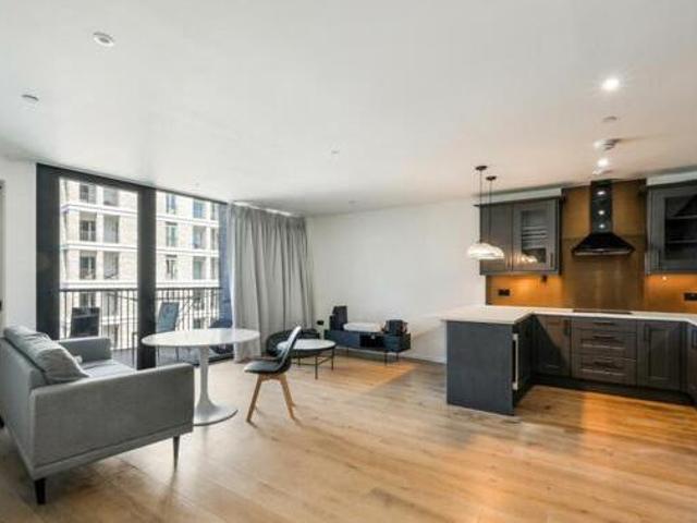Emery Way, London Dock, 3 Bedroom Apartment