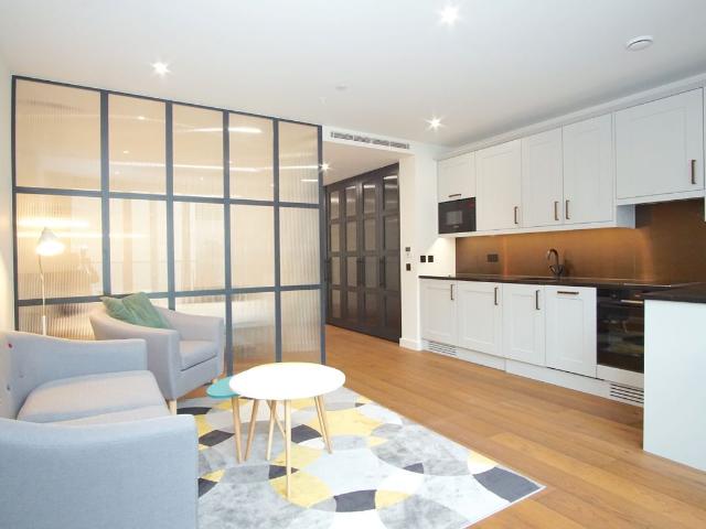 Emery Way, London Dock, London E1W, 1 bed flat to rent, £2,492 pcm | PrimeLocation