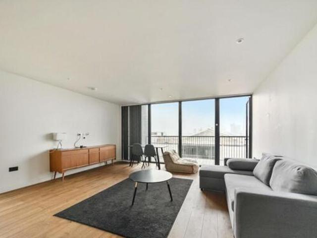 Emery Way, Tower Hill, 3 Bedroom Apartment