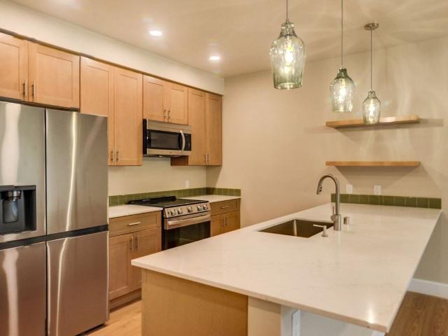 Emery Landing 3 Bedroom Apartment for Rent at 10215 Se 248th St, Kent, WA 98030