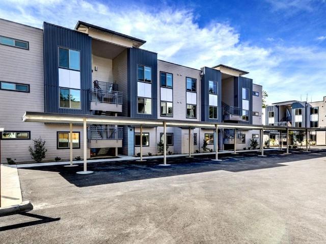 Emery Landing 3 Bedroom Apartment for Rent at 10215 Se 248th St, Kent, WA 98030