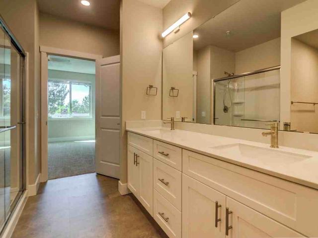 Emery Landing 3 Bedroom Apartment for Rent at 10215 Se 248th St, Kent, WA 98030
