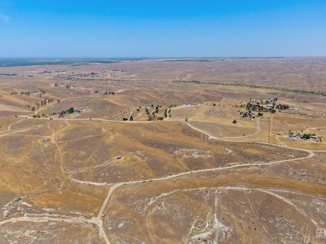 Emigrant Pass Rd, Bakersfield, CA 93308