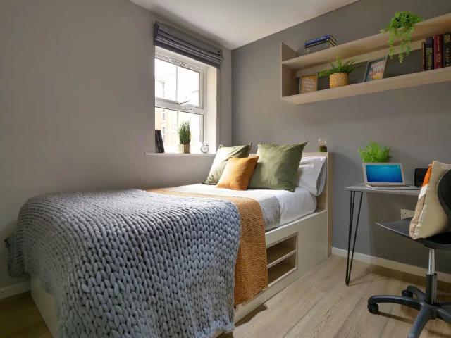 Emily Davies, Southampton Student Accommodation | Amber