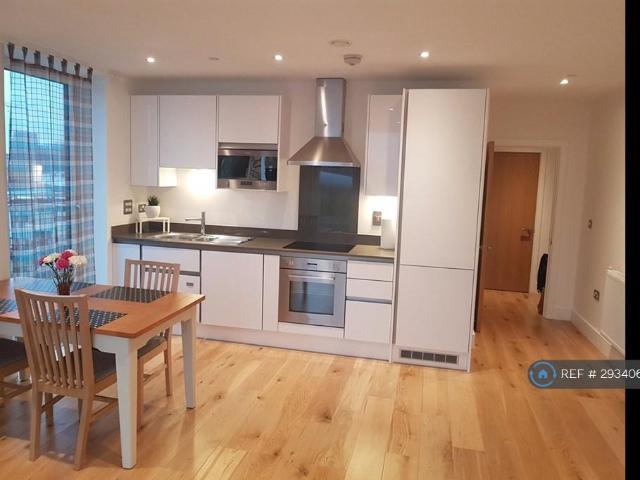 Emily Street, London, E16 1 bed flat to rent £1,850 pcm £427 pw