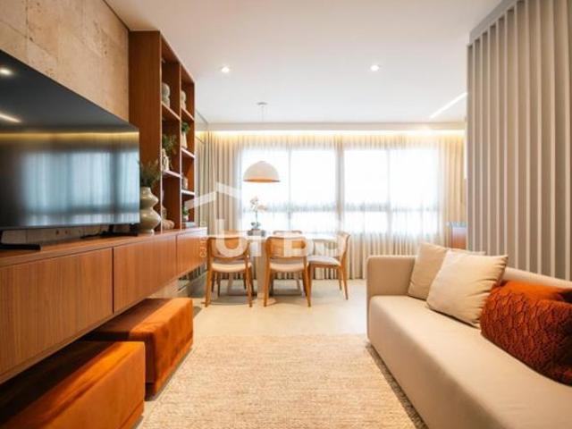 Emirates Parque Flamboyant Apartamento 2 quartos, sendo 1 suíte