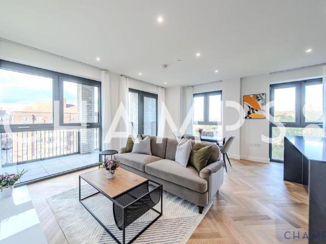 Emperor Point, Dragonfly Walk,London, N4 2 bed flat to rent £3,380 pcm £780 pw