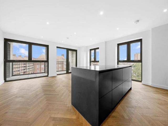 Emperor Point, Woodberry Down. 2 bed apartment to rent £3,250 pcm £750 pw