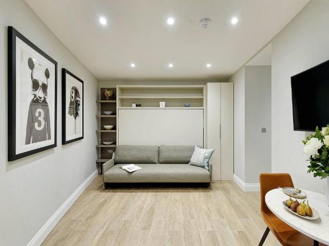 Emperors Gate, London SW7 Studio to rent £3,228 pcm £745 pw