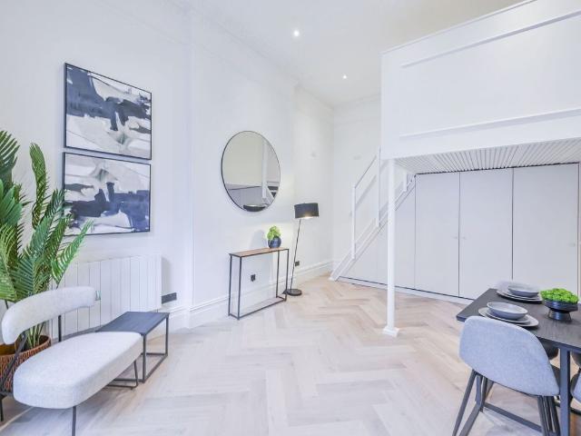 Emperors Gate, South Kensington, London SW7, Studio to rent, £2,384 pcm | PrimeLocation