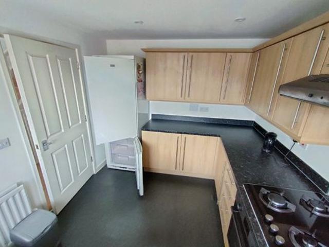 Empire Close, Charlton SE7, 3 bed end terrace house to rent, £2,650 pcm | PrimeLocation