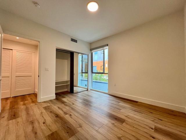 Empire at Larchmont 1 Bedroom Apartment for Rent at 5801 Camerford Ave, Los Angeles, CA 90038 Central Hollywood