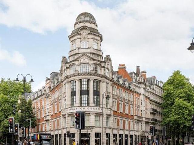 Empire House, North Terrace, 3 Bedroom Flat