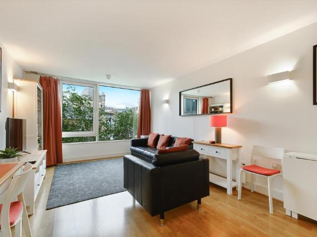 Empire Square West, London SE1 1 bed flat to rent £2,999 pcm £692 pw