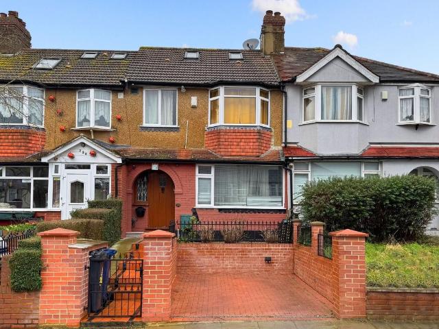 Empire Road UB6, 4 bed terraced house to rent, £3,150 pcm | PrimeLocation