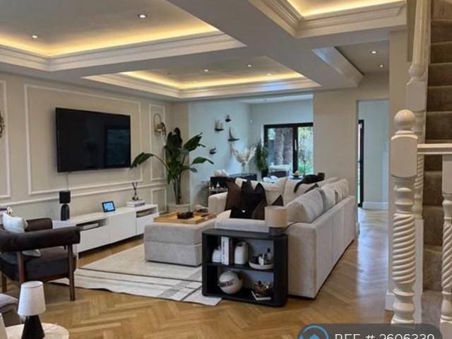 Empire Road, Greenford, UB6 3 bed semi detached house to rent £3,750 pcm £865 pw