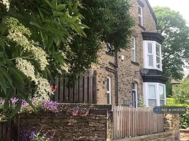 Empire Road, Sheffield, S7 2 bed flat to rent £1,050 pcm £242 pw