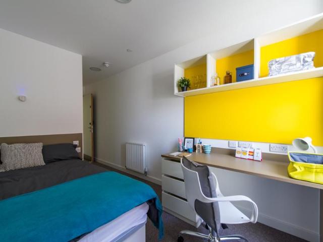 Empire Way, Wembley, London HA9, Room to rent, £1,049 pppm | PrimeLocation