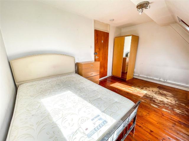 Empire Wharf Road, London E14, Room to rent, £750 pcm | PrimeLocation