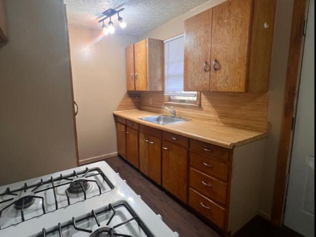Emporia Apartments 1 Bedroom Apartment for Rent at 1031 S Emporia Ave, Wichita, KS 67211 South Central